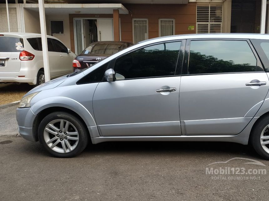 Jual Mobil Mitsubishi Grandis 2008 GT 2.4 di Jawa Barat Automatic MPV ...