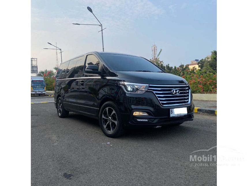 Jual Mobil Hyundai H-1 2020 XG 2.4 di DKI Jakarta Automatic MPV Hitam ...