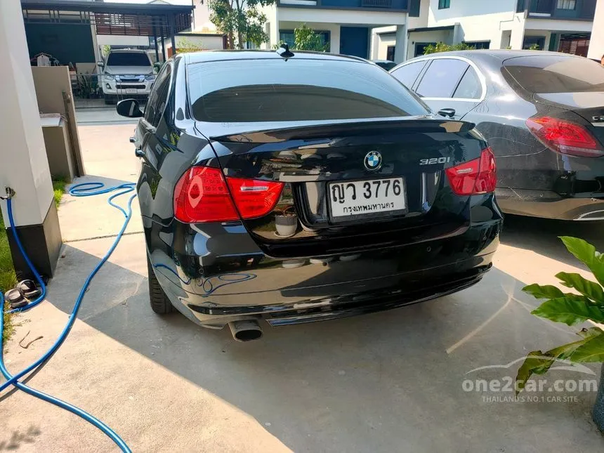 2011 BMW 320i 2.0 E90 (ปี 05-13) 2.0 SE Sedan AT มือสอง One2car