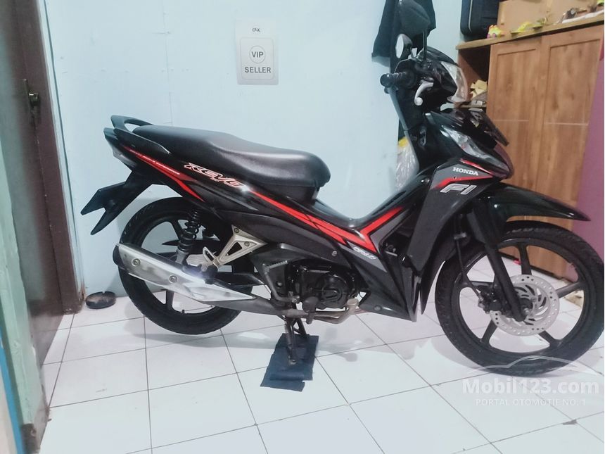 Jual Motor Honda Revo 2016 110 0.1 di DKI Jakarta Manual Others Hitam ...
