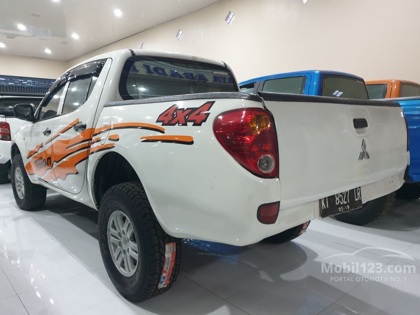 Jual Mobil Mitsubishi Strada Triton 2014 GLX 2.8 di Jawa Timur Manual ...