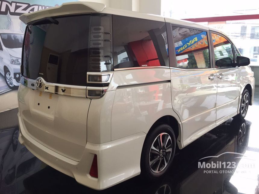 Jual Mobil Toyota Voxy 2020 2.0 di DKI Jakarta Automatic Wagon Putih Rp ...