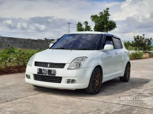 Jual Suzuki Swift Bekas di Indonesia Harga Murah, Kondisi Terbaik ...