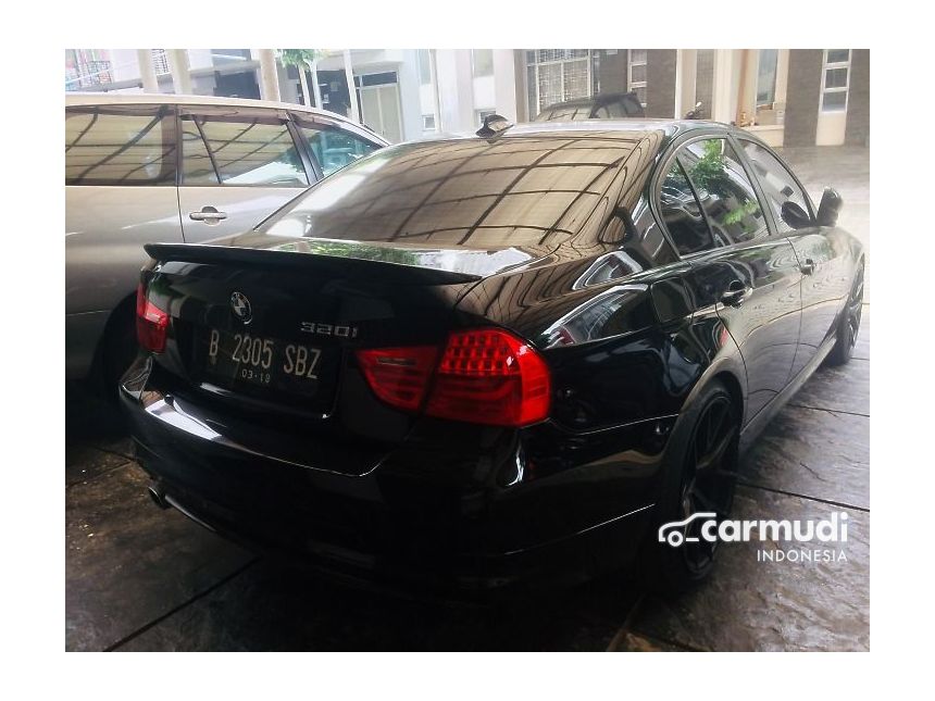 Jual Mobil BMW 320i 2009 E90 ( Facelift ) 2.0 Sedan 2.0 di Indonesia (Lainnya) Automatic Hitam ...