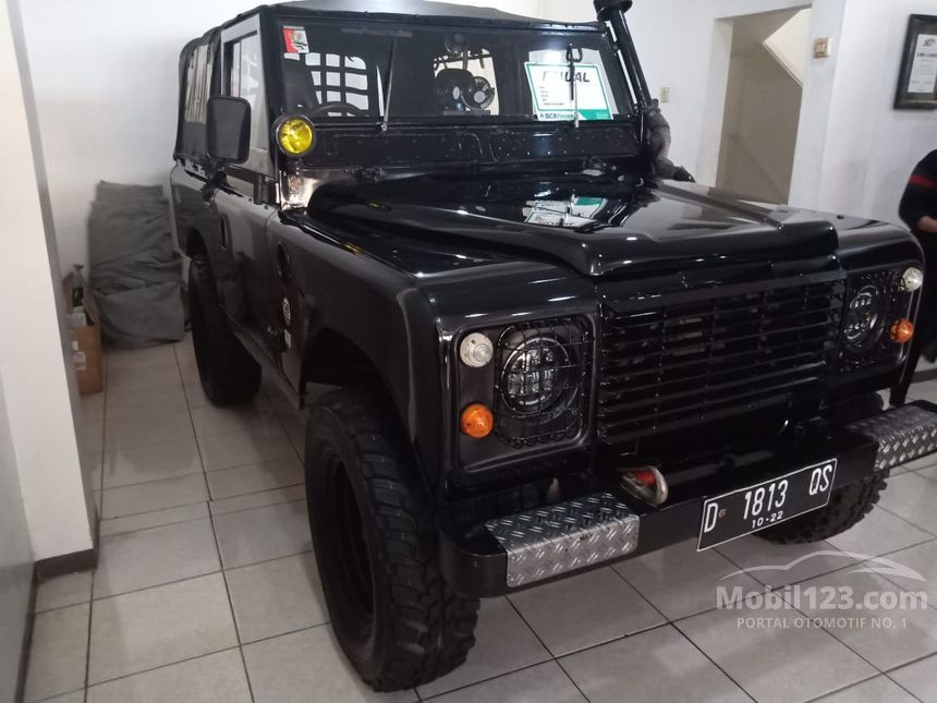 Jual Mobil Land Rover Defender 1977 2.5 Manual 2.5 di DKI Jakarta ...