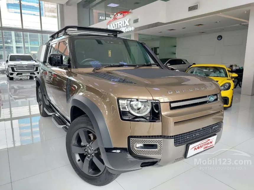 Jual Mobil Land Rover Defender 2021 110 P300 Explorer Package HSE 2.0 ...