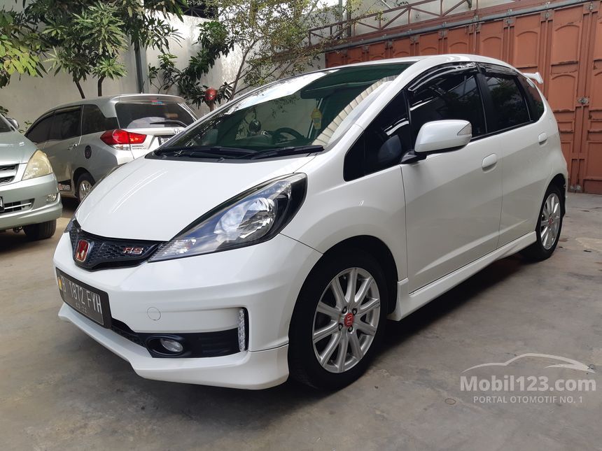Jual Mobil Honda Jazz 2013 RS 1.5 di Jawa Barat Automatic Hatchback Putih Rp 147.000.000 ...