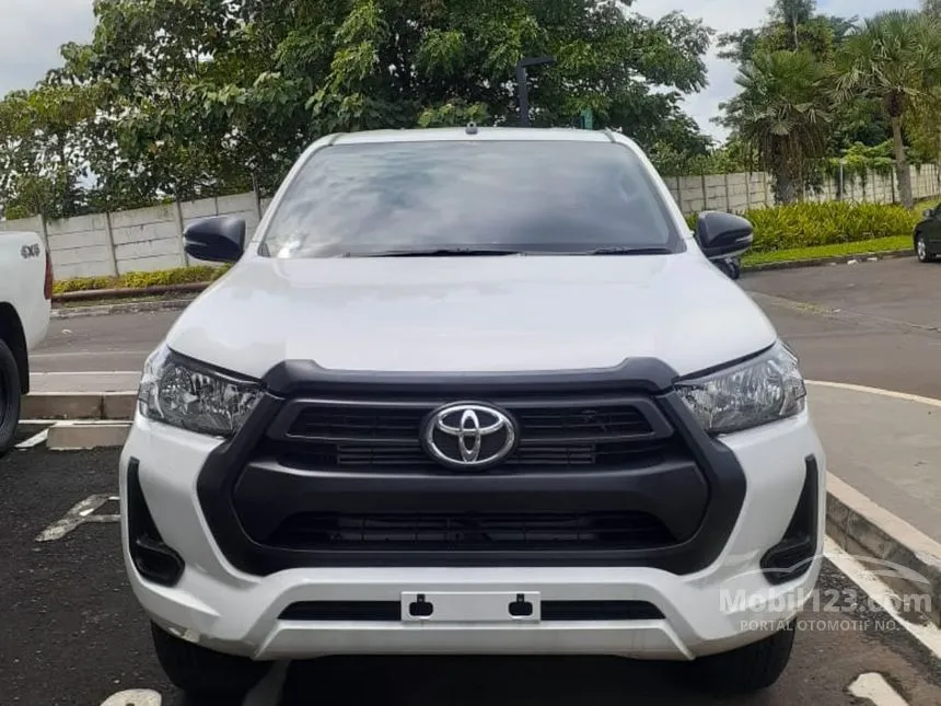 Jual Mobil Toyota Hilux 2023 V 2.4 di Jawa Barat Automatic Pick-up Putih Rp 520.800.000 ...