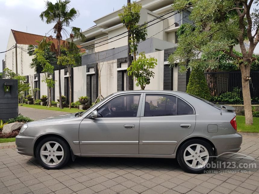 Jual Mobil Hyundai Avega 2010 G 1.5 di Jawa Timur Manual Sedan Silver ...