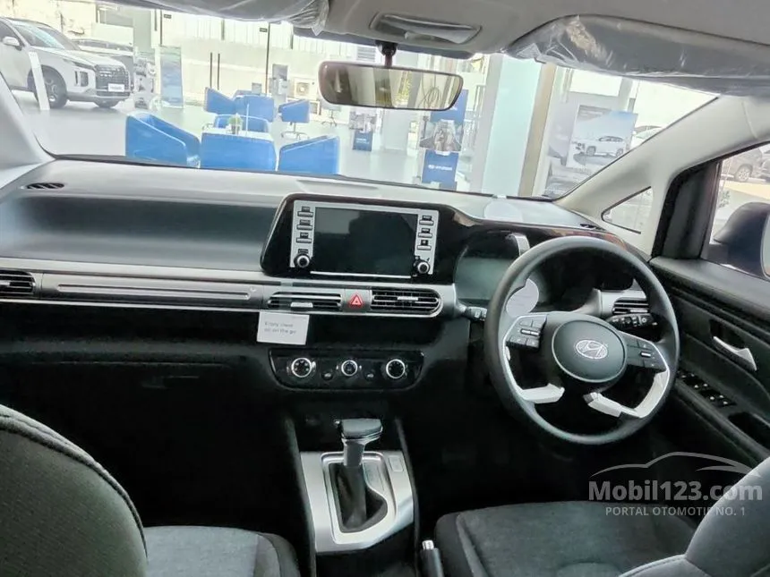 Jual Mobil Hyundai Stargazer 2023 Essential 1.5 di Jawa Barat Automatic ...