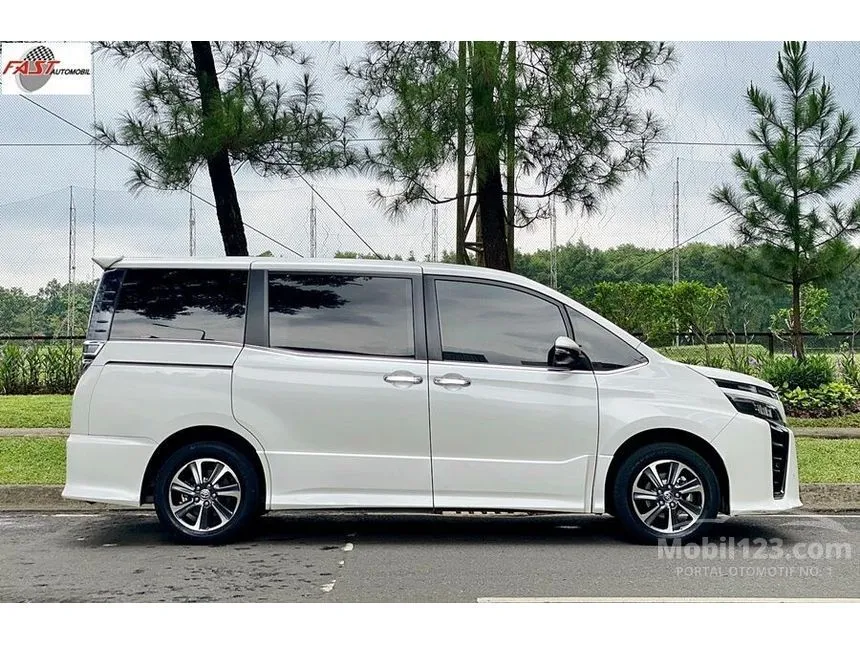 Jual Mobil Toyota Voxy 2020 2.0 di DKI Jakarta Automatic Wagon Putih Rp ...