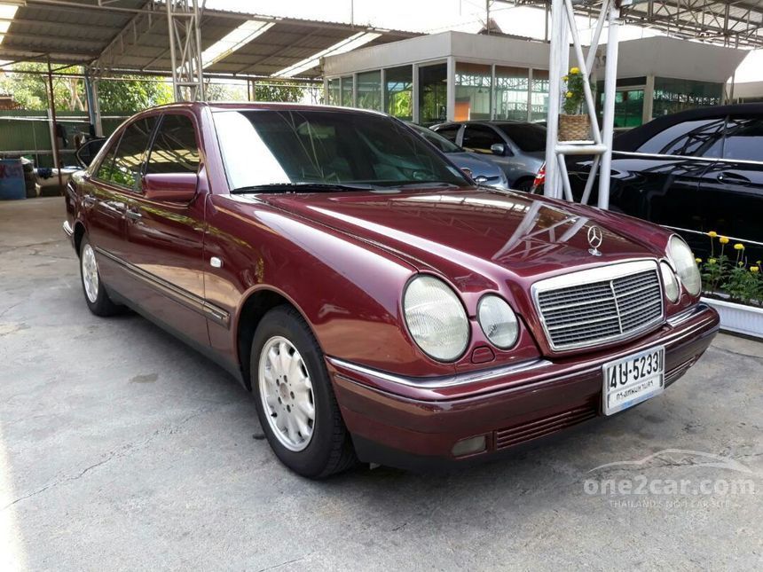 Mercedes-Benz E230 2000 Elegance 2.3 in กรุงเทพและปริมณฑล Automatic Sedan สีแดง for 290,000 Baht ...