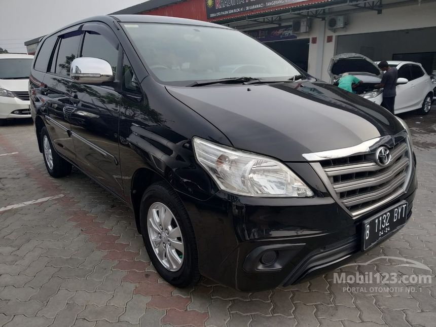 Jual Mobil Toyota Kijang Innova 2014 E 2.0 di Banten Manual MPV Hitam ...