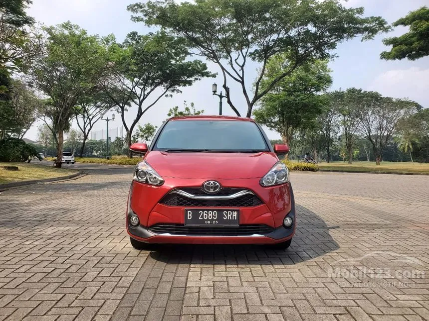 Jual Mobil Toyota Sienta 2020 V 1.5 di Banten Automatic MPV Merah Rp ...