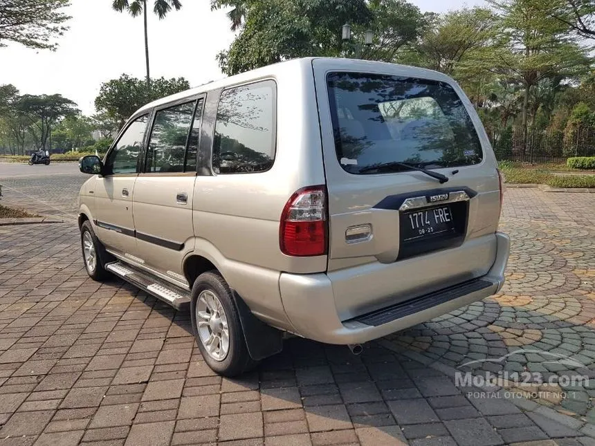 Jual Mobil Isuzu Panther 2015 LS 2.5 di Banten Manual SUV Silver Rp 165 ...