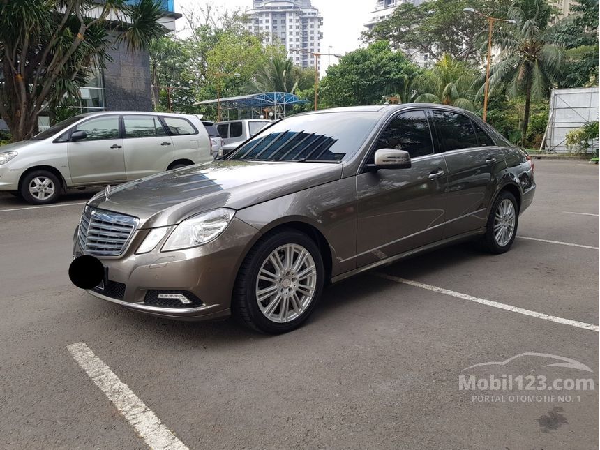 Jual Mobil Mercedes-Benz E300 2009 Avantgarde AMG 3.0 di DKI Jakarta Automatic Sedan Coklat Rp ...
