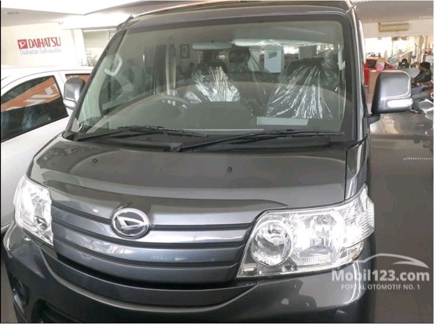 Jual Mobil Daihatsu Luxio 2020 D 1.5 di Jawa Timur Manual MPV Abu-abu ...