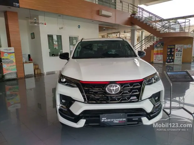 Jual Toyota Fortuner GR Sport Two-Tone Bekas di Indonesia Harga Murah ...