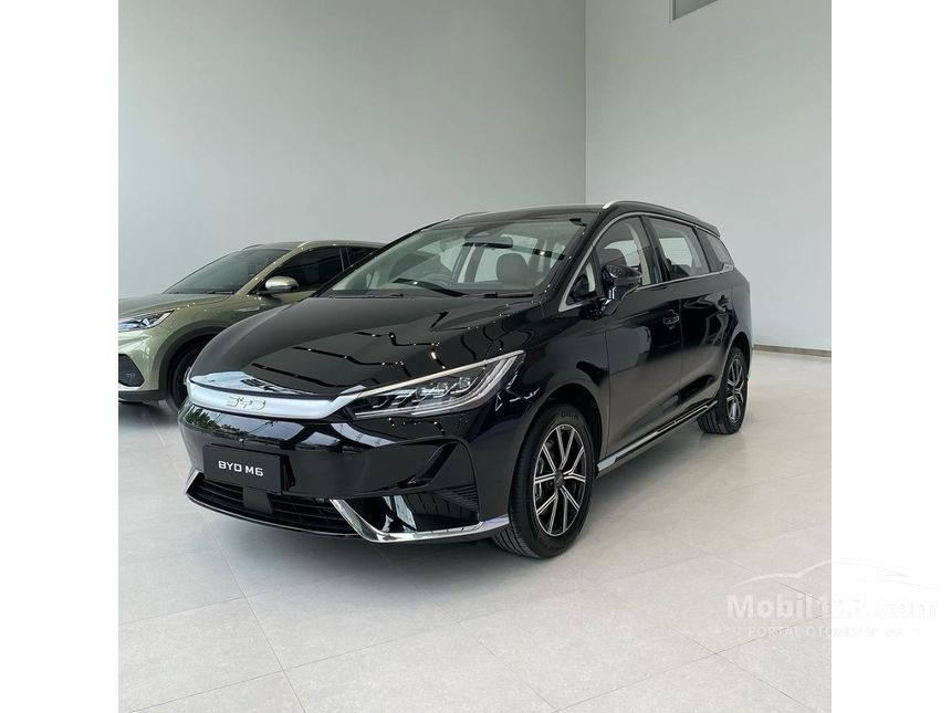 Jual Mobil BYD M6 2024 EV Superior Captain di Jawa Barat Automatic ...