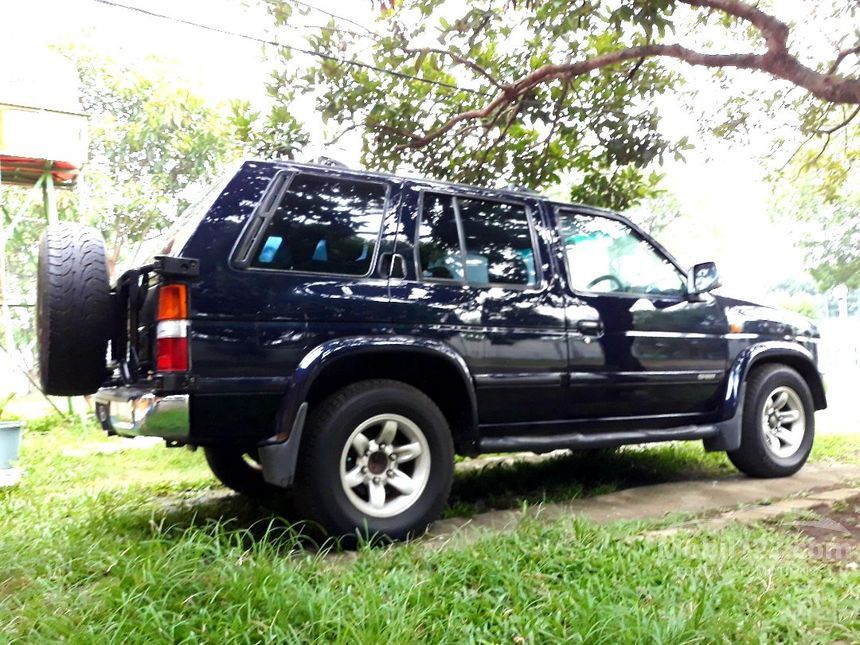 Jual Mobil Nissan Terrano 2002 Spirit 2.4 di Banten Manual SUV Biru Rp ...