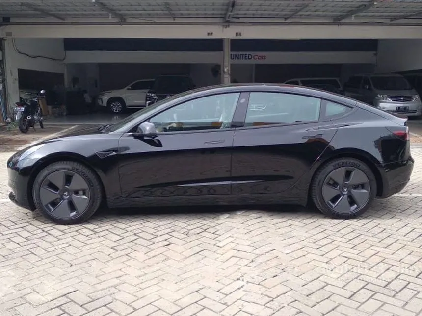 Jual Mobil Tesla Model 3 2021 Standard Range Plus di DKI Jakarta ...