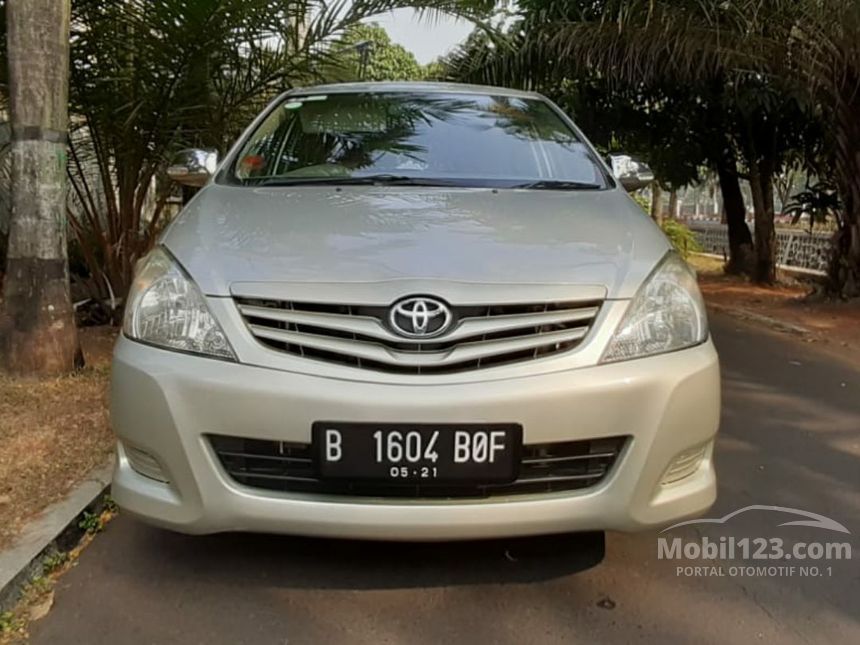 Jual Mobil Toyota Kijang Innova 2011 E 2.0 di DKI Jakarta Automatic MPV ...