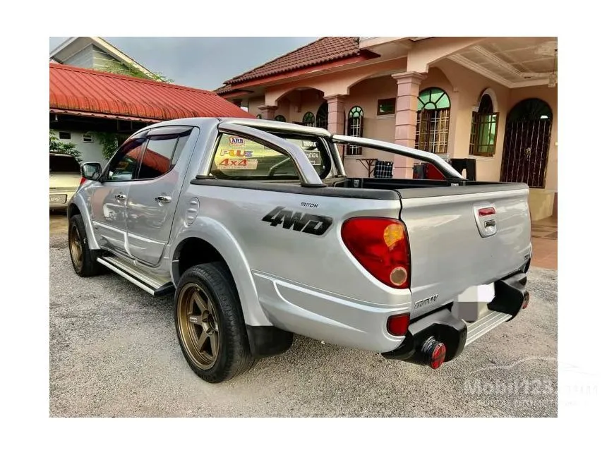 Jual Mobil Mitsubishi Strada Triton 2009 Exceed Hi-Power 2.5 di Jawa ...