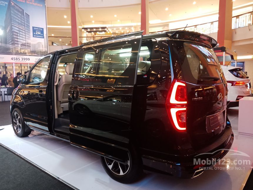 Jual Mobil Hyundai H-1 2019 Royale 2.5 di DKI Jakarta Automatic MPV ...