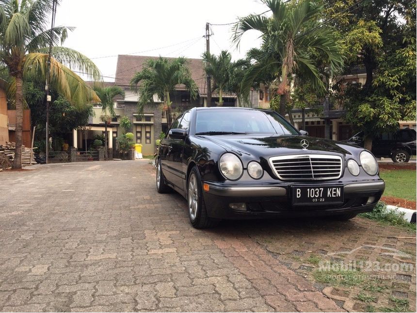 Jual Mobil Mercedes-Benz E240 2002 W210 2.6 di Jawa Barat Automatic Sedan Hitam Rp 145.000.000 ...
