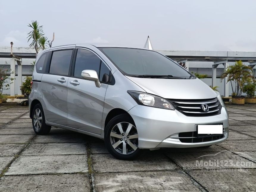 Jual Mobil Honda Freed 2011 Power Sliding Door 1.5 di DKI Jakarta ...