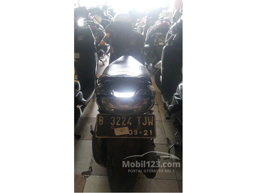 Jual Motor Yamaha Mio 2011 0.1 di DKI Jakarta Automatic Others Hitam Rp ...