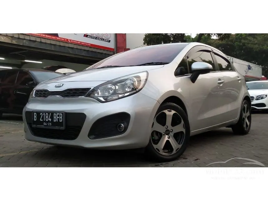 Jual Mobil KIA Rio 2014 1.4 di DKI Jakarta Automatic Hatchback Silver ...