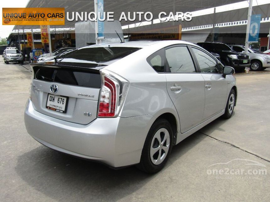 Toyota Prius 2014 (ปี 09-16) Hybrid Standard grade 1.8 เกียร์อัตโนมัติ ...