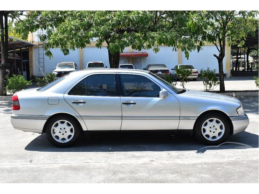 Mercedes-Benz C200 Kompressor 2000 Elegance 2.0 in กรุงเทพและปริมณฑล ...