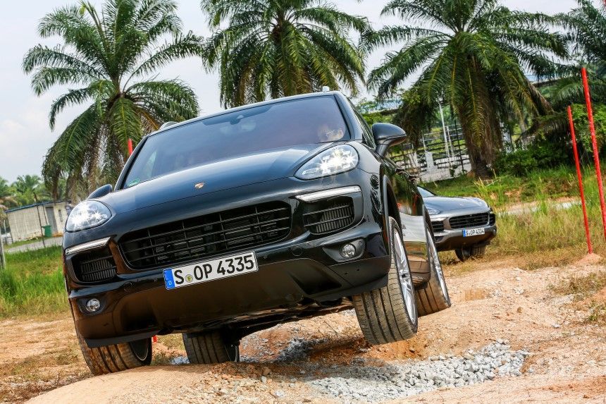 Can You Take A Porsche Cayenne Off-Road? - Reviews - Carlist.my