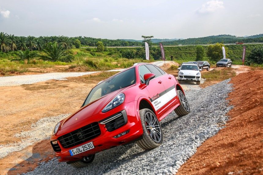 Can You Take A Porsche Cayenne Off-Road? - Reviews - Carlist.my