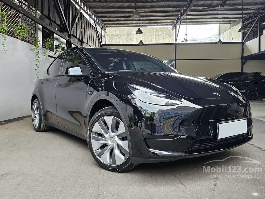 Jual Mobil Tesla Model Y 2022 Standard Range di DKI Jakarta Automatic ...