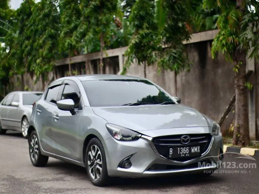 Jual Mobil Mazda 2 2015 GT 1.5 di DKI Jakarta Automatic Hatchback Abu ...