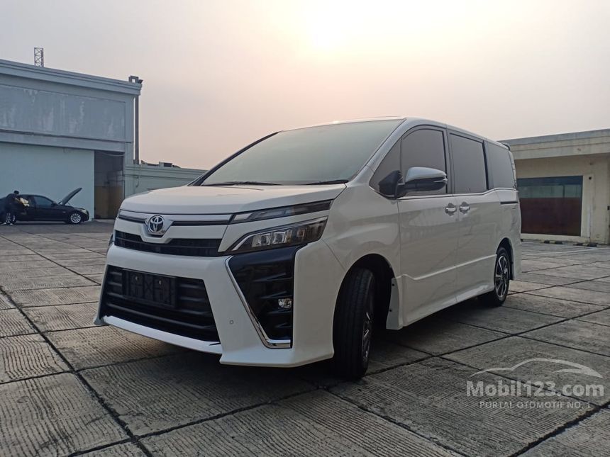 Jual Mobil Toyota Voxy 2018 R80 2.0 di DKI Jakarta Automatic Wagon ...