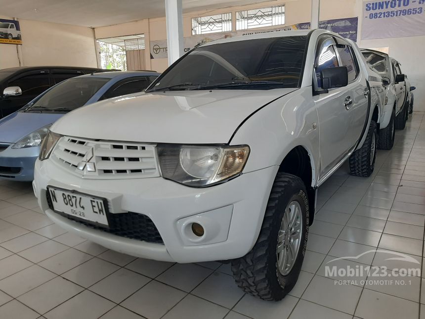 Jual Mobil Mitsubishi Strada Triton 2012 GLX Dual Cab 2.8 di Jawa Timur ...