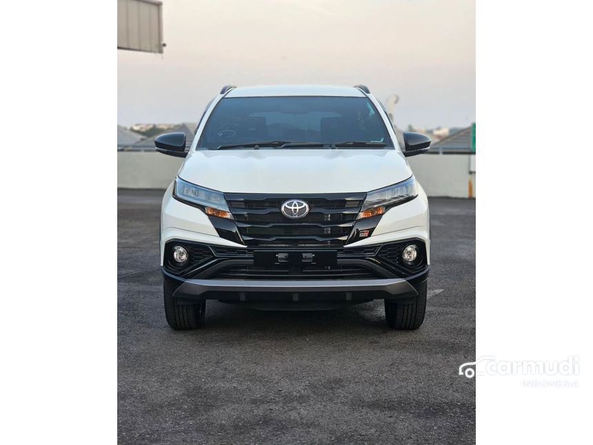 Jual Mobil Toyota Rush 2025 GR Sport 1.5 di Bali Automatic SUV Putih Rp ...