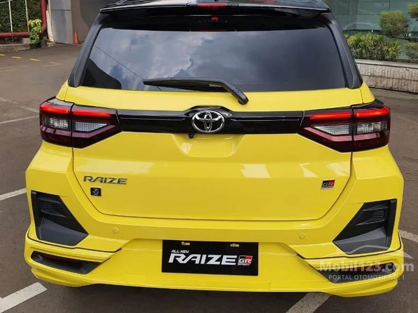 Jual Mobil Toyota Raize 2021 GR Sport 1.0 di DKI Jakarta Automatic ...