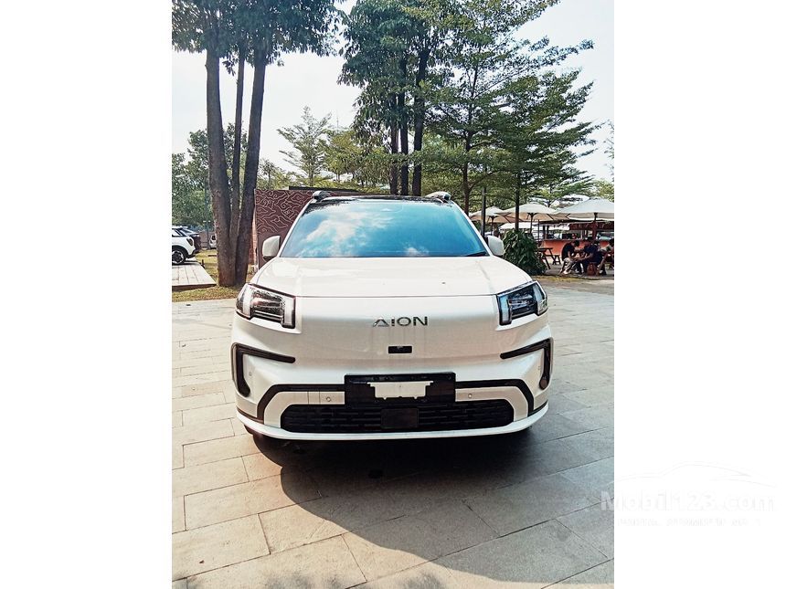 Jual Mobil GAC AION V 2025 Luxury di Jawa Barat Automatic SUV Putih Rp ...