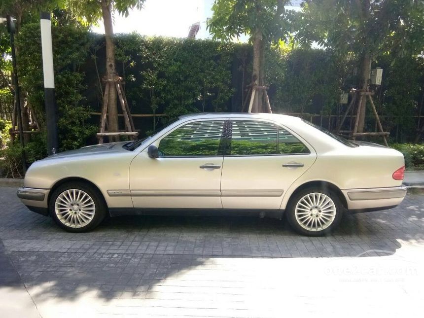 Mercedes-Benz E230 2000 Elegance 2.3 in กรุงเทพและปริมณฑล Automatic ...