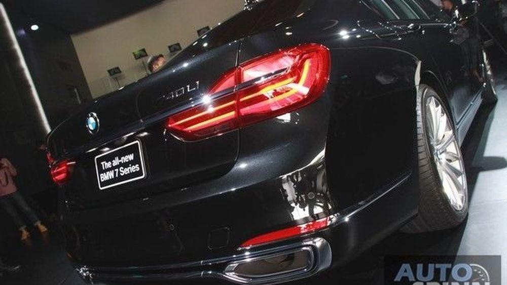 ชมวีดีโอเปิดตัว บีเอ็มดับเบิลยู ซีรีส์ 7 ใหม่ อันแน่นอุปกรณ์เติมเต็ม ...