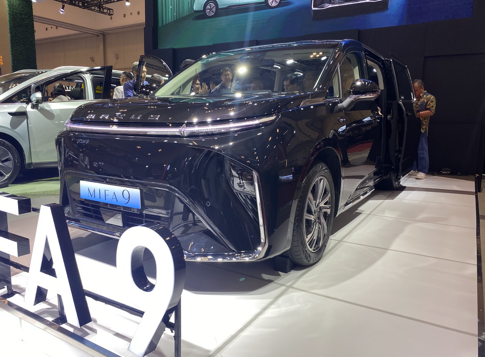 Perbandingan Maxus Mifa 9 dan Denza D9, Adu MPV Listrik Premium Asal China - Panduan Pembeli ...