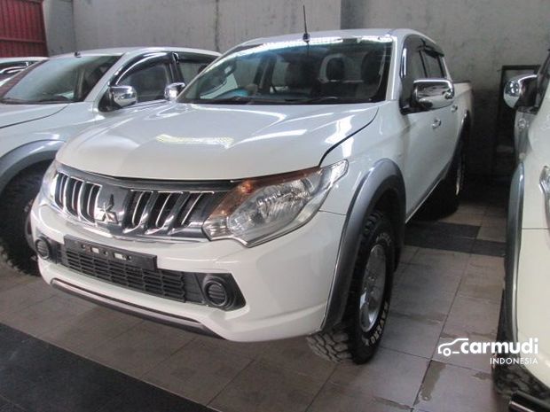 Beli Mobil Mitsubishi Strada Bekas, Kisaran Harga & Review 2021 ...