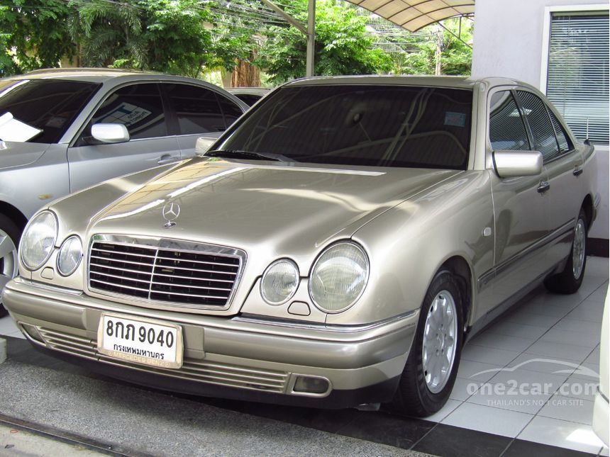 Mercedes-Benz E230 1996 Elegance 2.3 in กรุงเทพและปริมณฑล Automatic ...