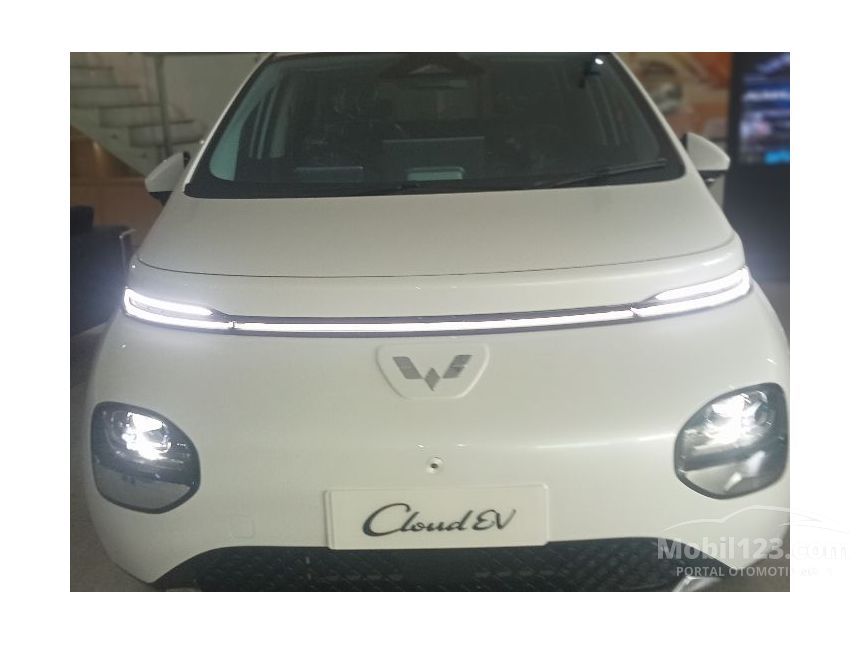 Jual Mobil Wuling Cloud EV 2024 EV di DKI Jakarta Automatic Hatchback ...