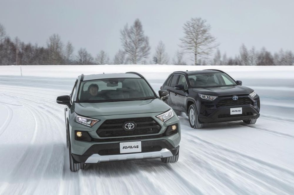 Toyota Introduces All-New RAV4 In Japan – With Torque-Vectoring AWD ...